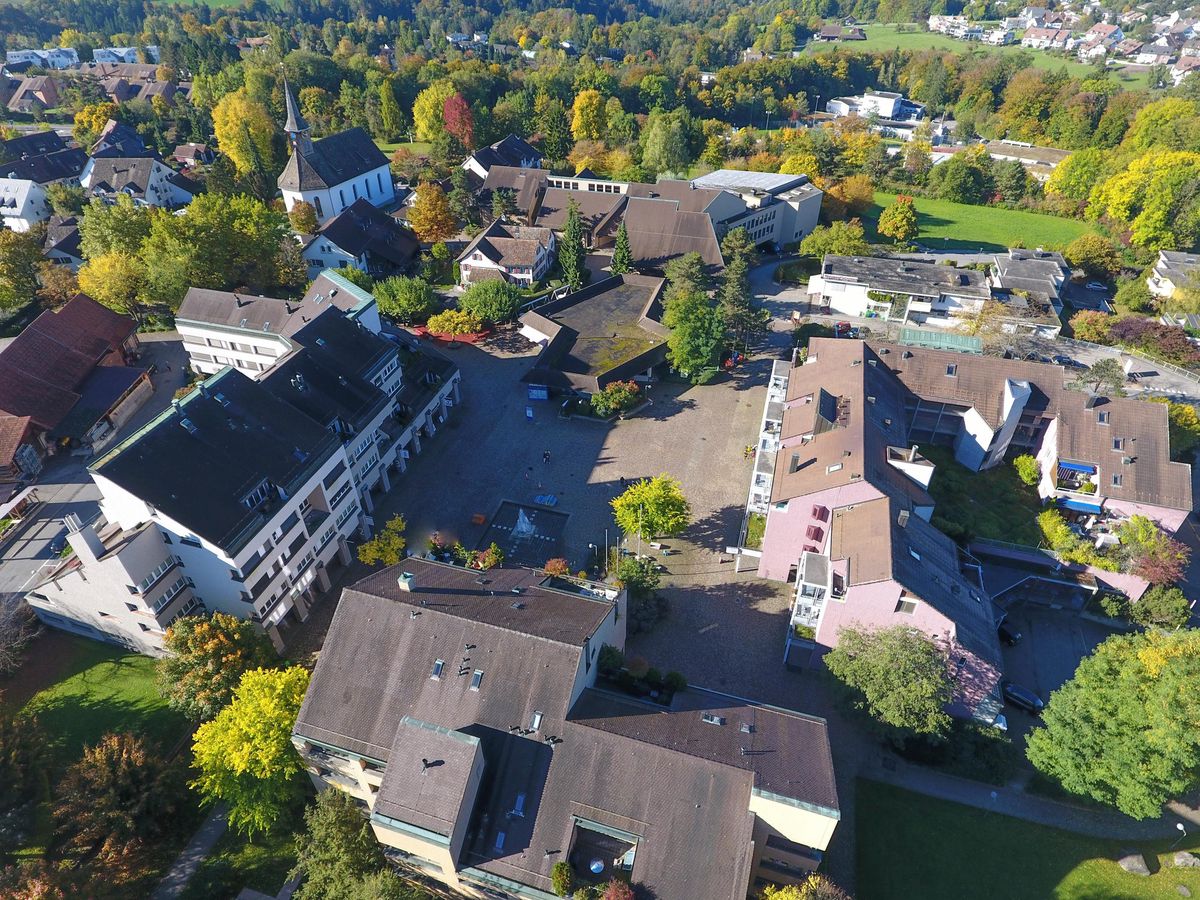 Letzter Wunsch von Elisabeth Kopp: Grosse Abdankungsfeier fordert die kleine Gemeinde Zumikon ...