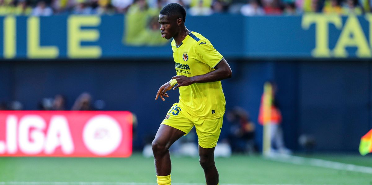 Bokeb nafa urbak following that and putting my clothes back