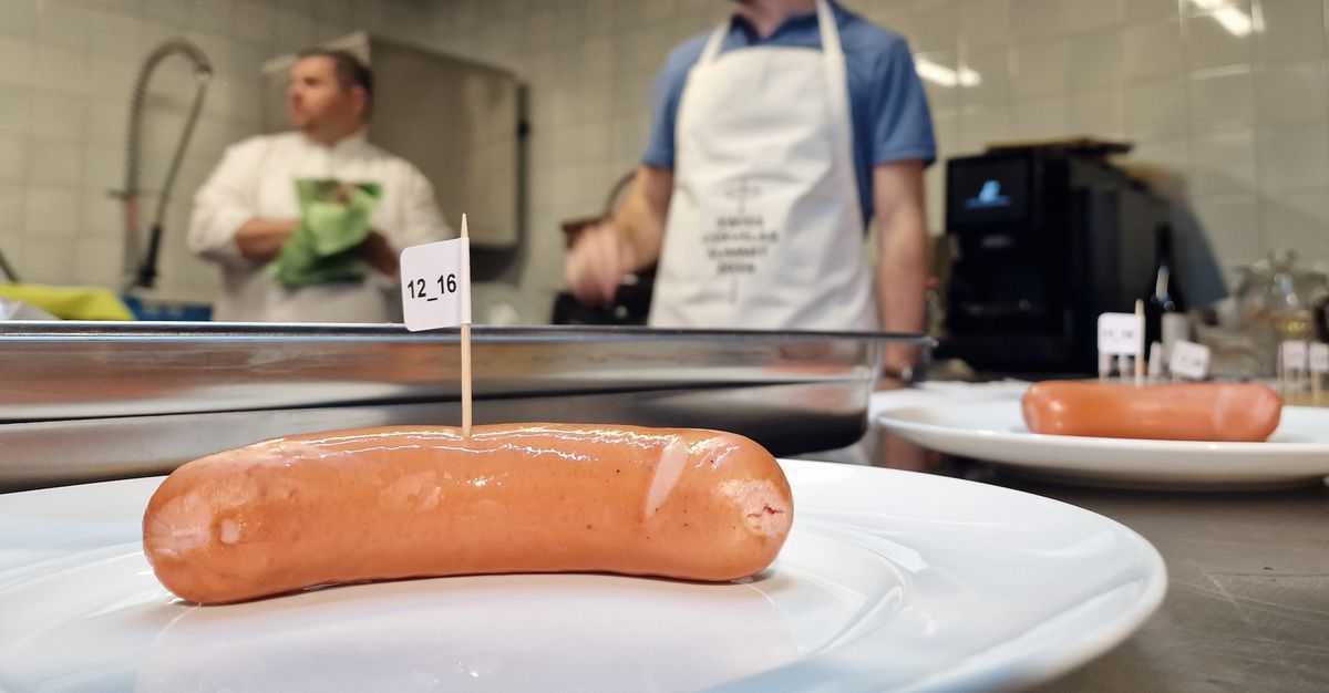 Swiss Cervelas Summit: la saucisse fédérale a enfin son concours! | 24 ...