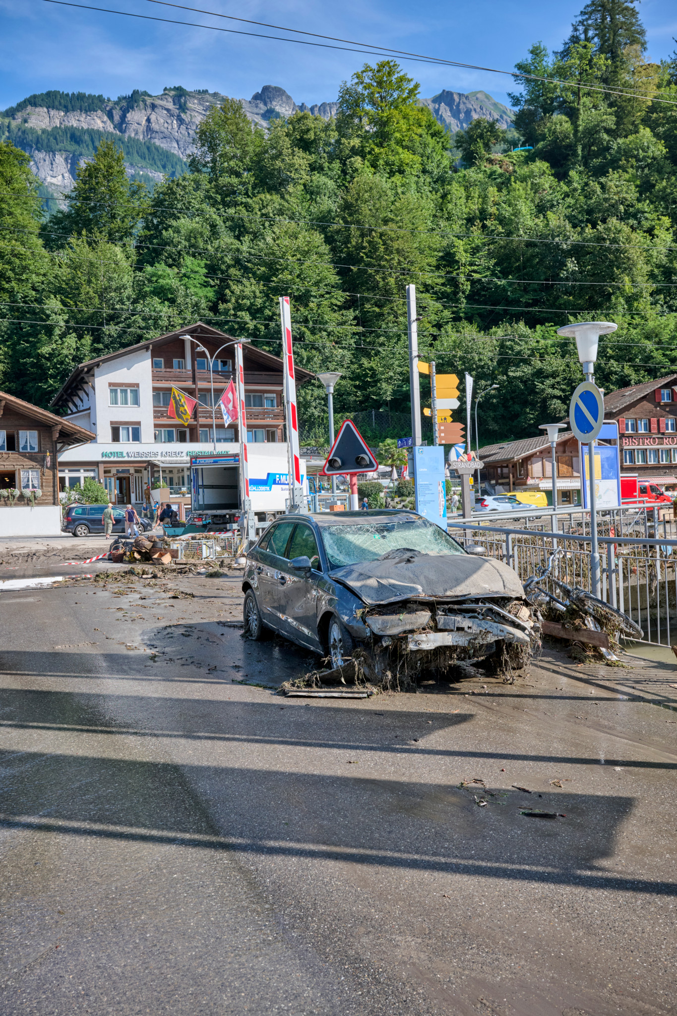 Brienz: Bilder zeigen Zerstörung nach Unwetter | Tages-Anzeiger