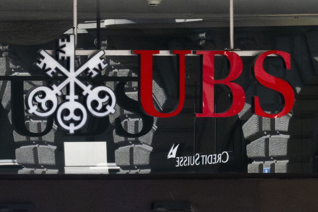 Credit Suisse: La Comco veut un examen sur l’influence d’UBS | 24 heures