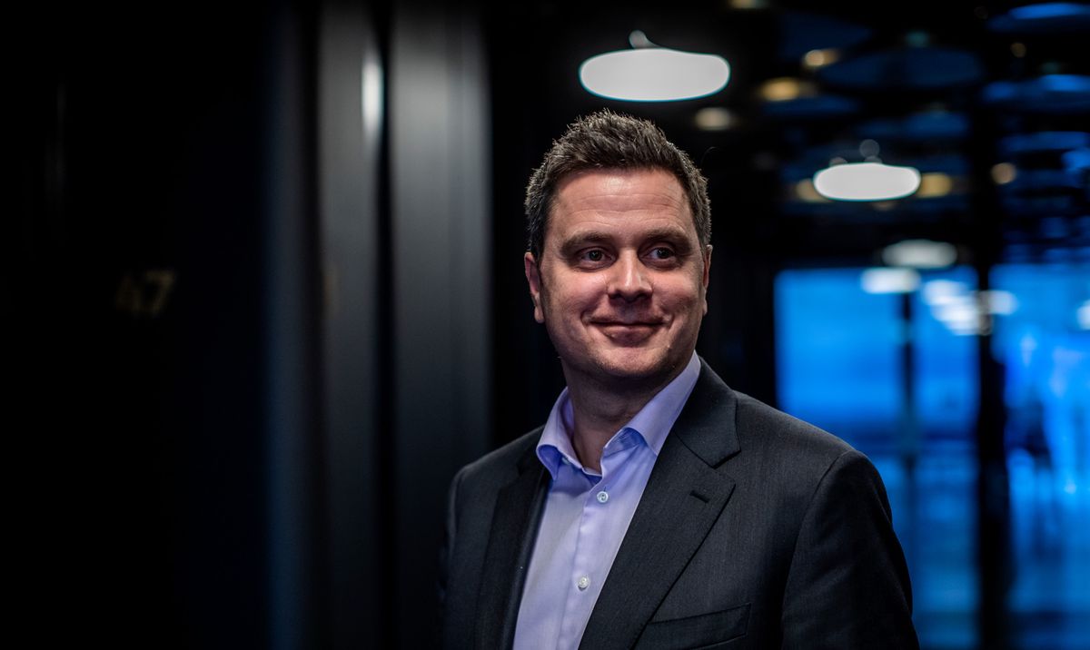 Thomas Schinecker in Basel: Roche-Chef kritisiert OECD-Mindeststeuer ...