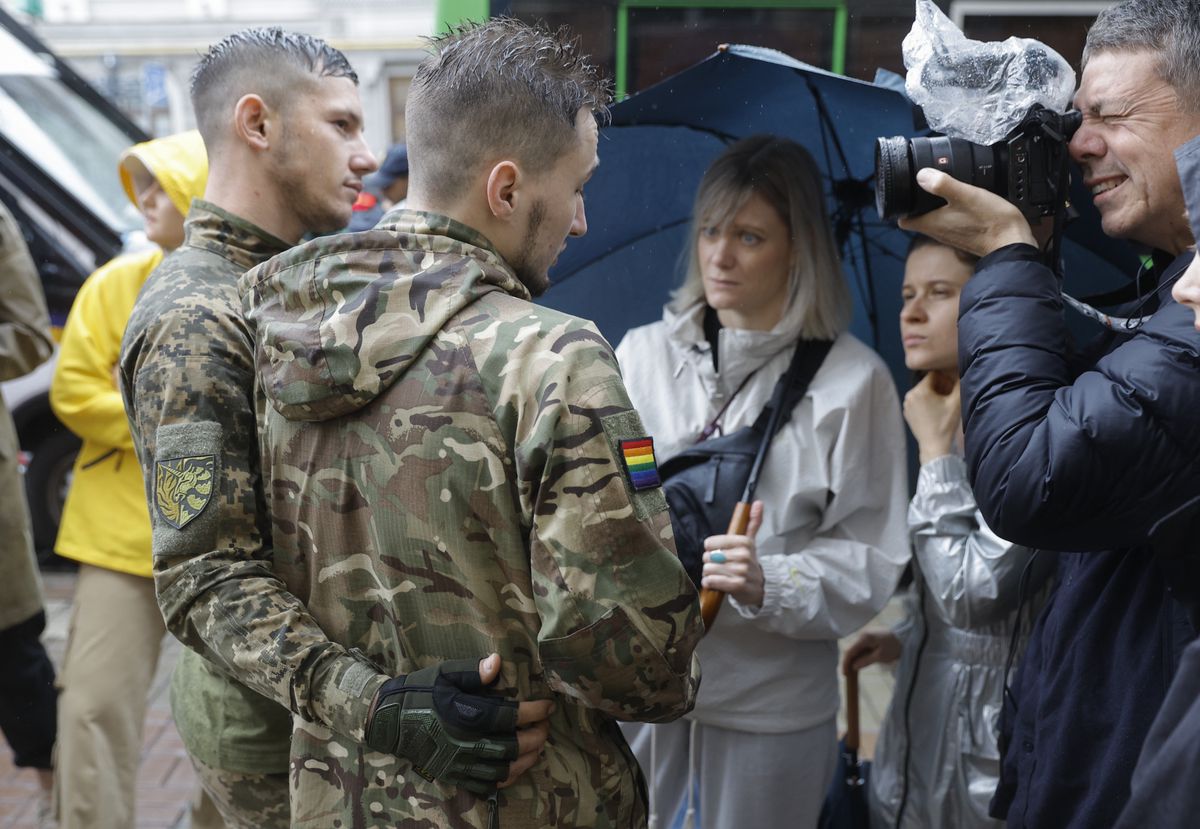 En Ukraine, les soldats LGBT demandent l’égalité des droits | 24 heures