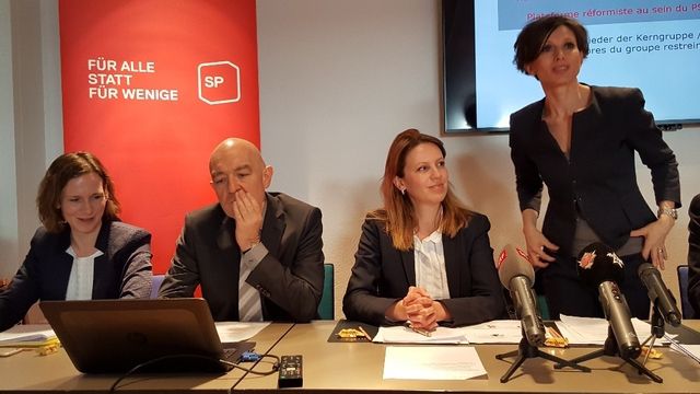 L'aile droite du Parti socialiste s'en prend aux gauchistes | Tribune ...