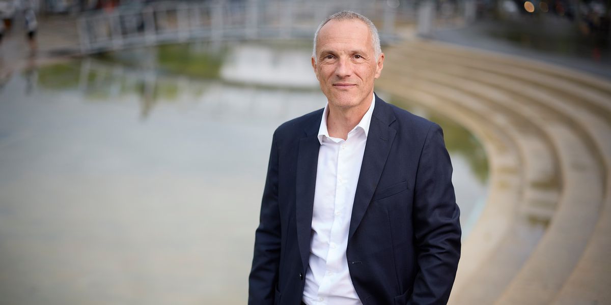 Laurent Kurth: l’ex-conseiller d’État neuchâtelois à la tête d’Unisanté