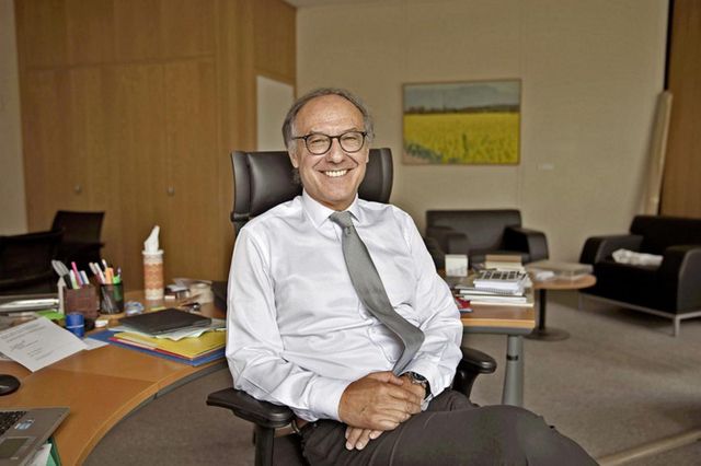 Yves Flückiger veut une université «exemplaire» | Tribune de Genève