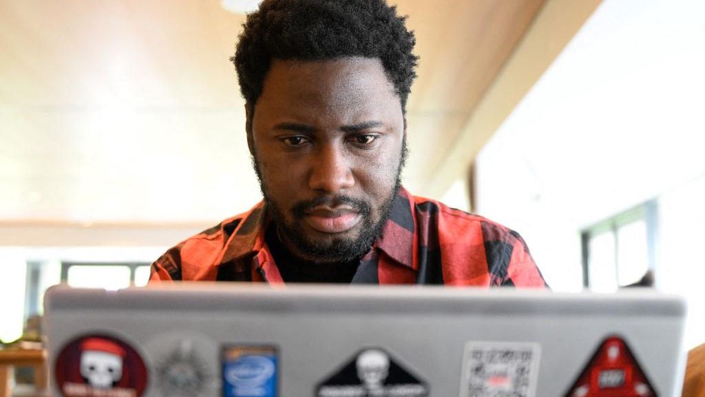 Interview avec un hacker: «Aujourd’hui, il est facile de devenir ...