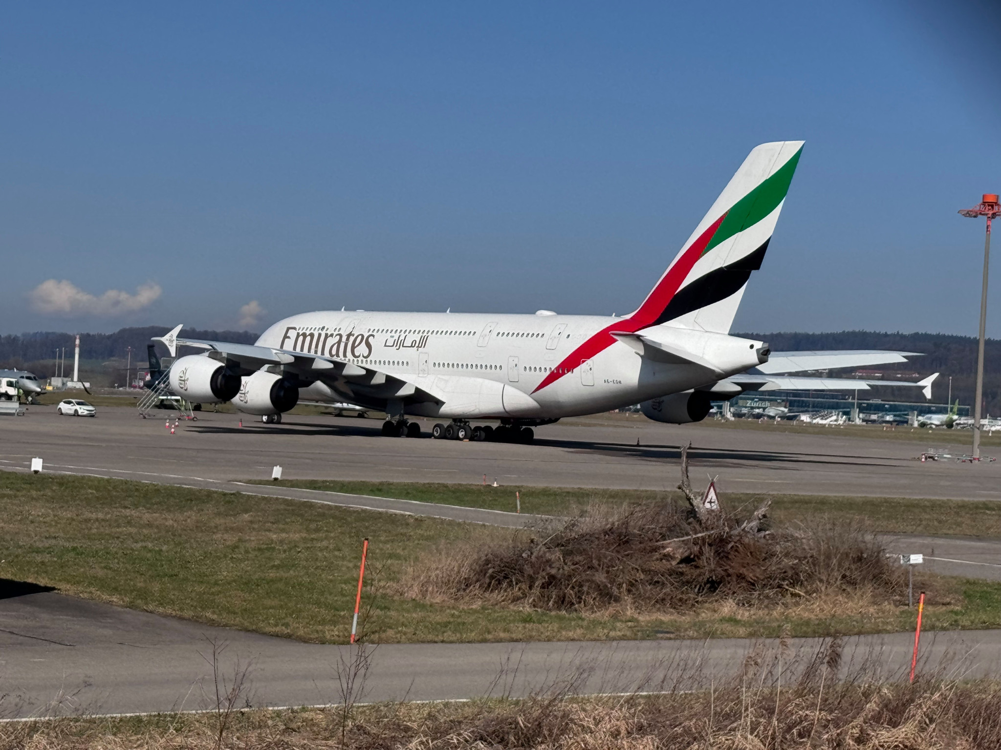 Flughafen Zürich: Fünf Flugzeuge wegen Iran-Krieg gestrandet