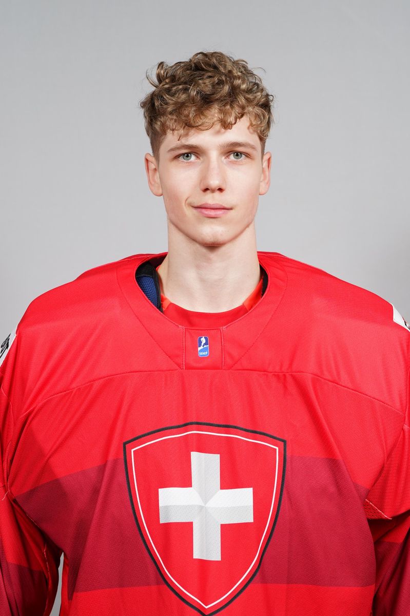 Regionales Eishockey-Talent: Ein Basler Goalie will in die NHL | Basler ...