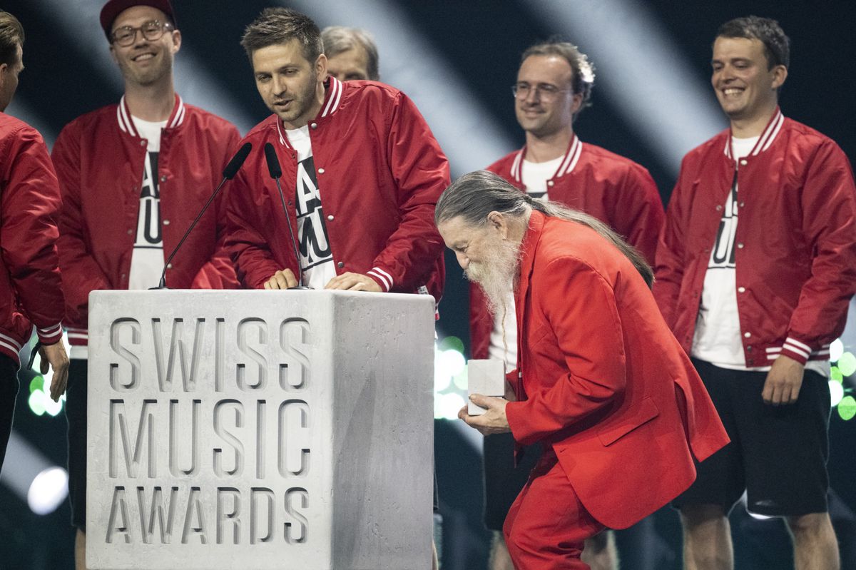 Swiss Music Awards: Baschi & EAZ unter den Gewinnern 2024 | Tages-Anzeiger