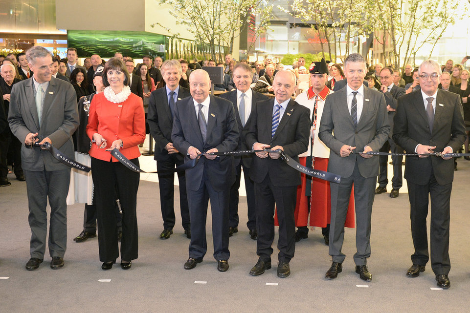 Ueli Maurer eröffnet die Baselworld