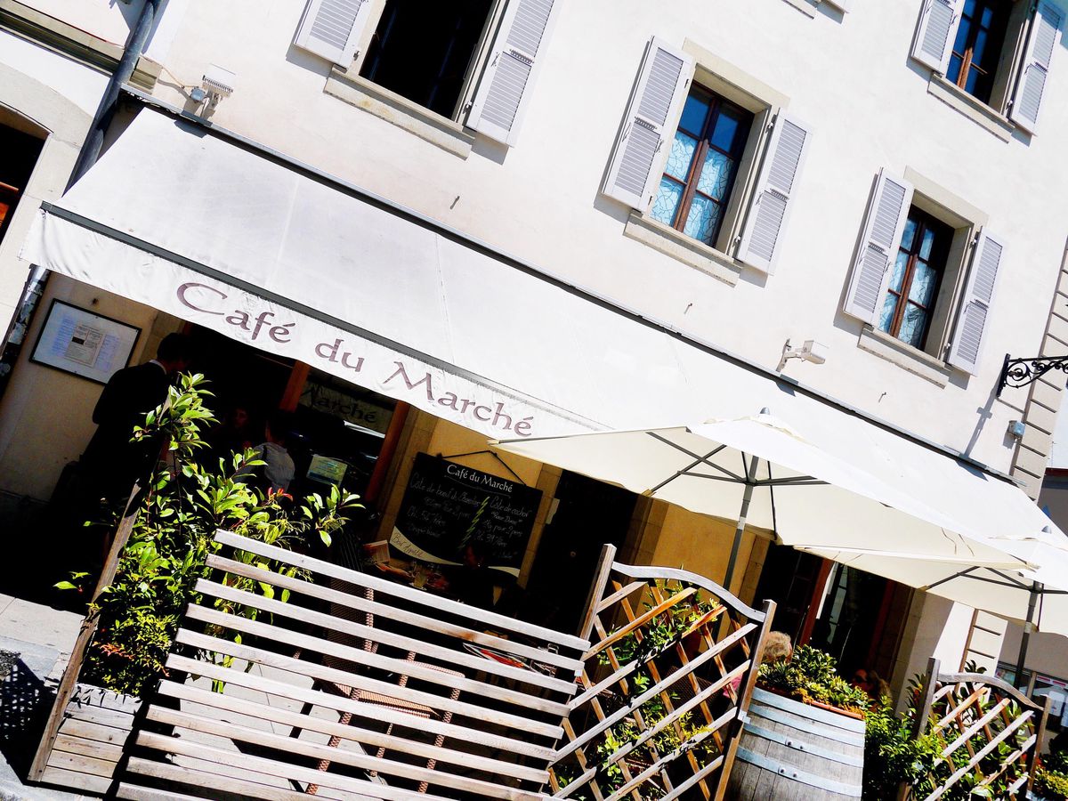 Carouge: Changement de génération au Café du Marché | Tribune de Genève