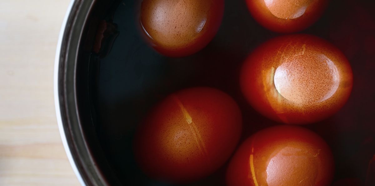 Kolumne über Eierkochen für Ostern – und Adolf Ogi