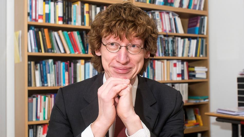 Thorsten Hens: «Wir brauchen eine bessere Risikoaufklärung» | Finanz ...