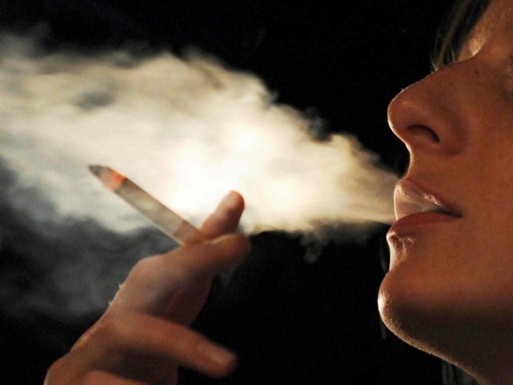 Tabagisme en Suisse: Une nouvelle campagne pour dissuader les jeunes de ...