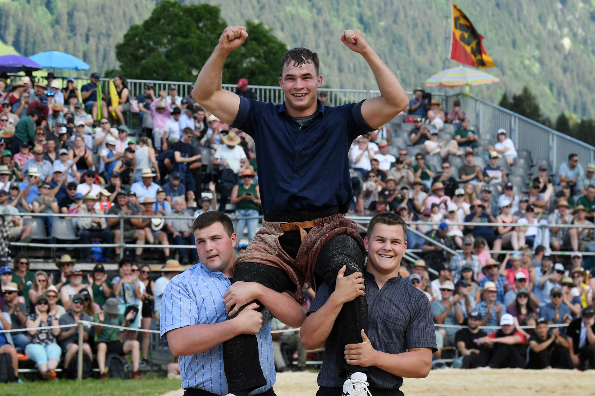 Oberländisches Schwingfest: Michael Moser siegt in Gstaad
