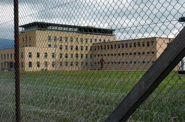 Les prisons ont besoin de 150 nouveaux gardiens | 24 heures