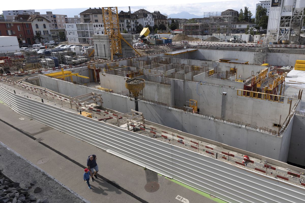 Entre Prilly et Renens: A Malley, les tours du chantier XXL des CFF ...