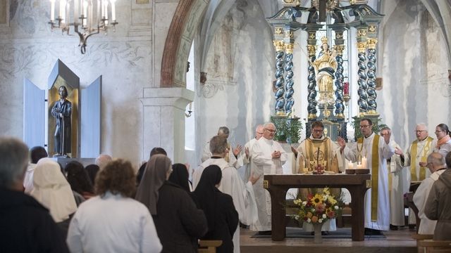 «Frustration ist gross» – Bischöfe wollen heisse Eisen anpacken | Tages ...