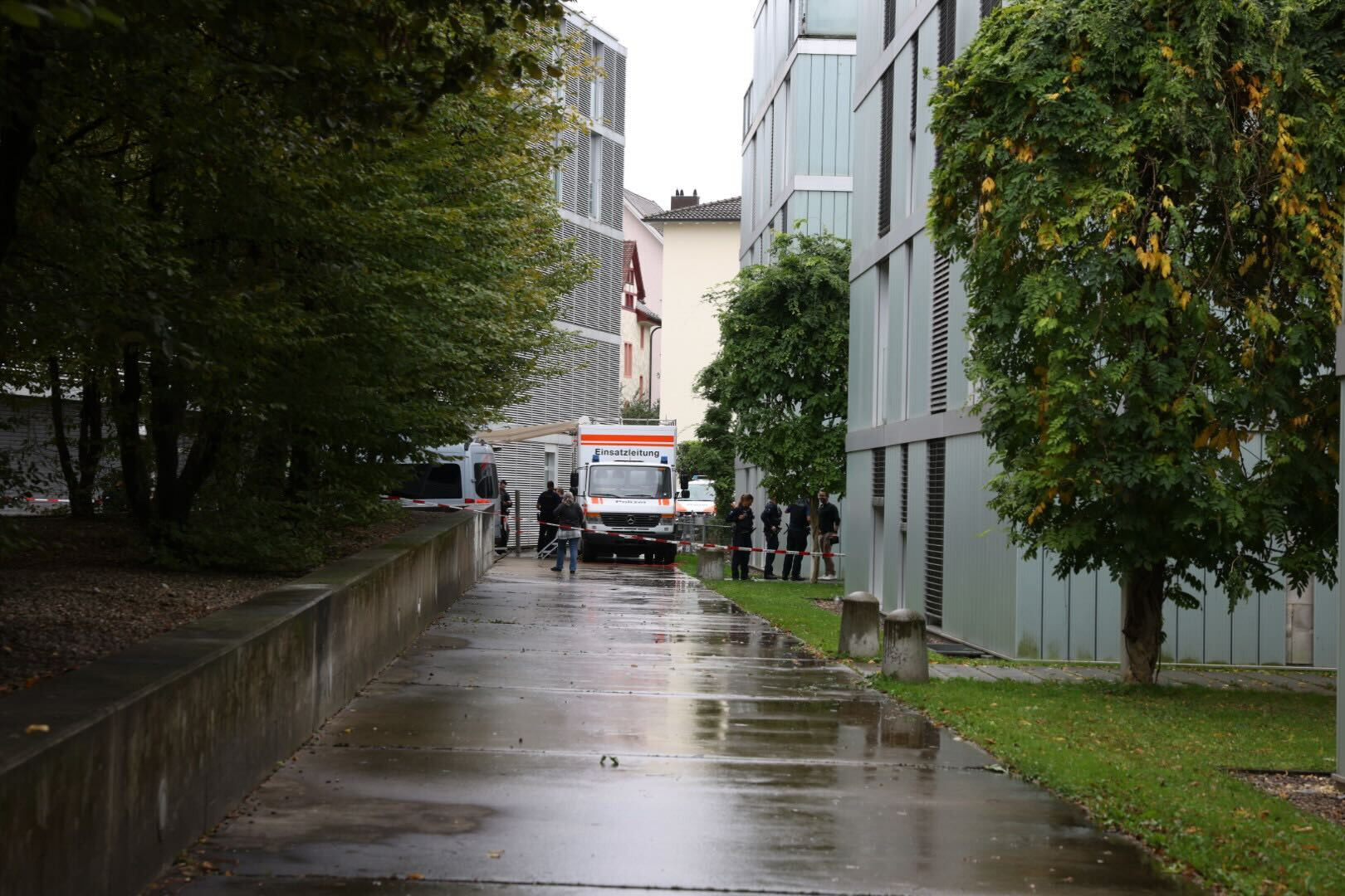 Berninaplatz: Mann verletzt in Zürich-Oerlikon drei Kinder – jetzt in ...