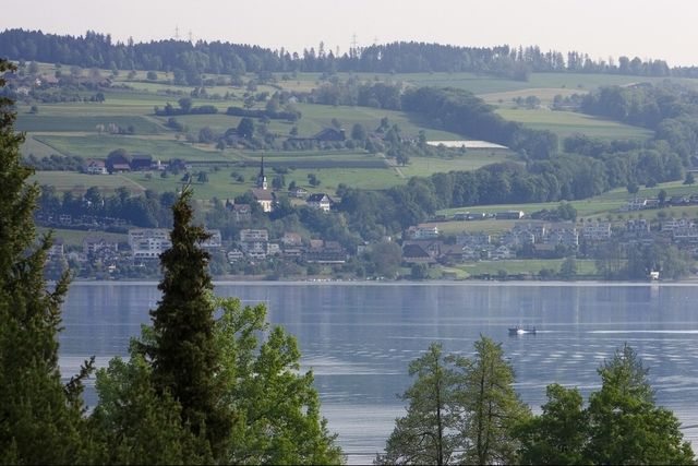 Une «usine roulante» au bord du lac de Sempach | 24 heures