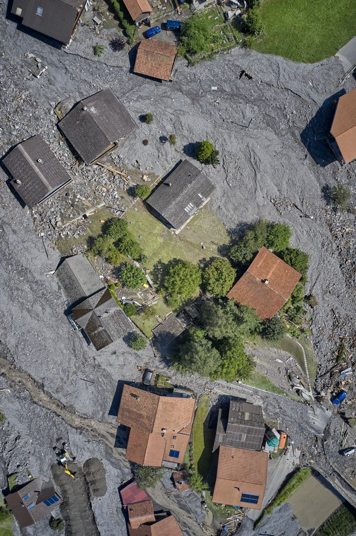 Brienz: Bilder zeigen Zerstörung nach Unwetter | Tages-Anzeiger