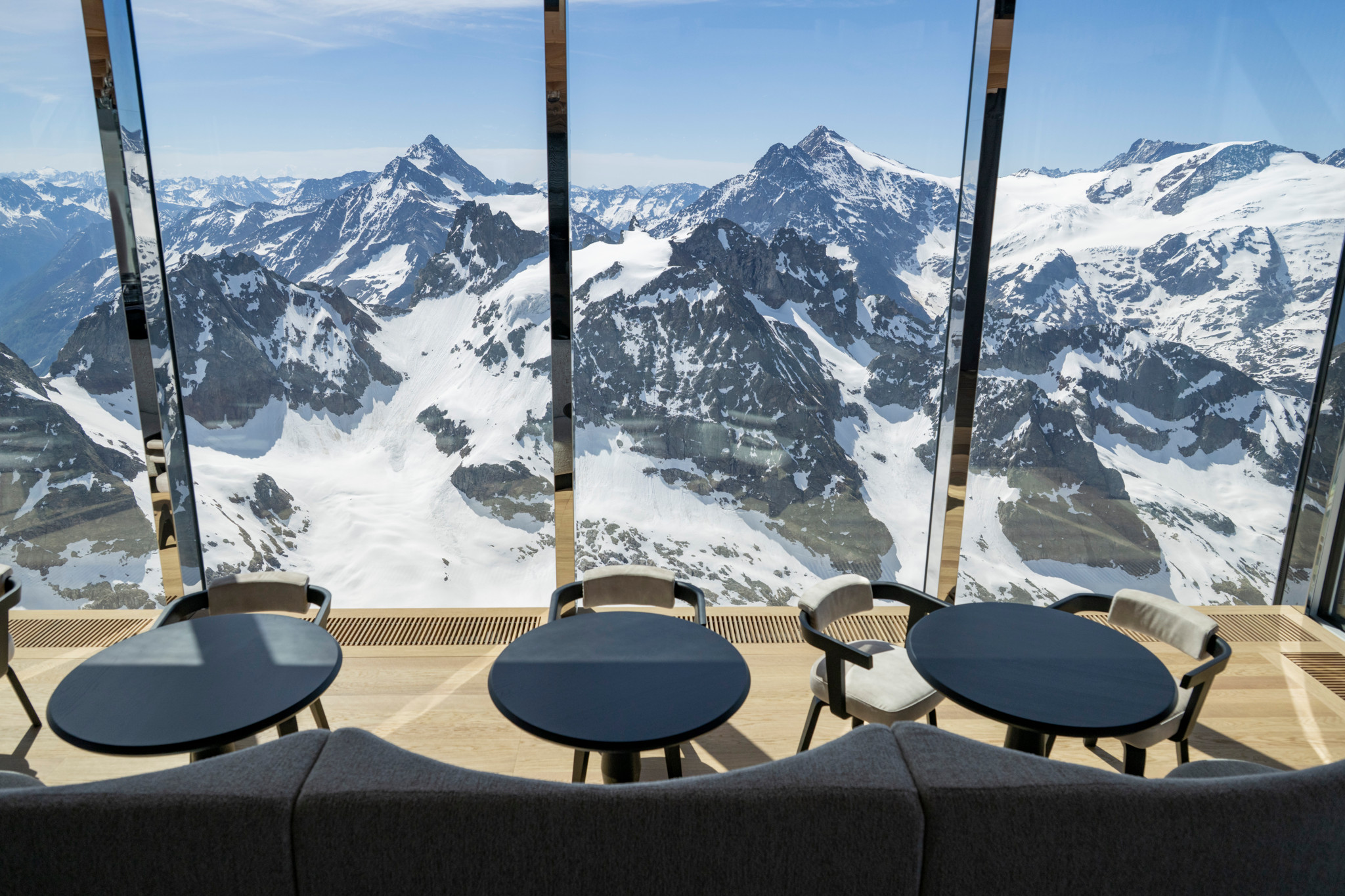 Titlis: la tour habitable la plus haute d’Europe ouvre ses portes
