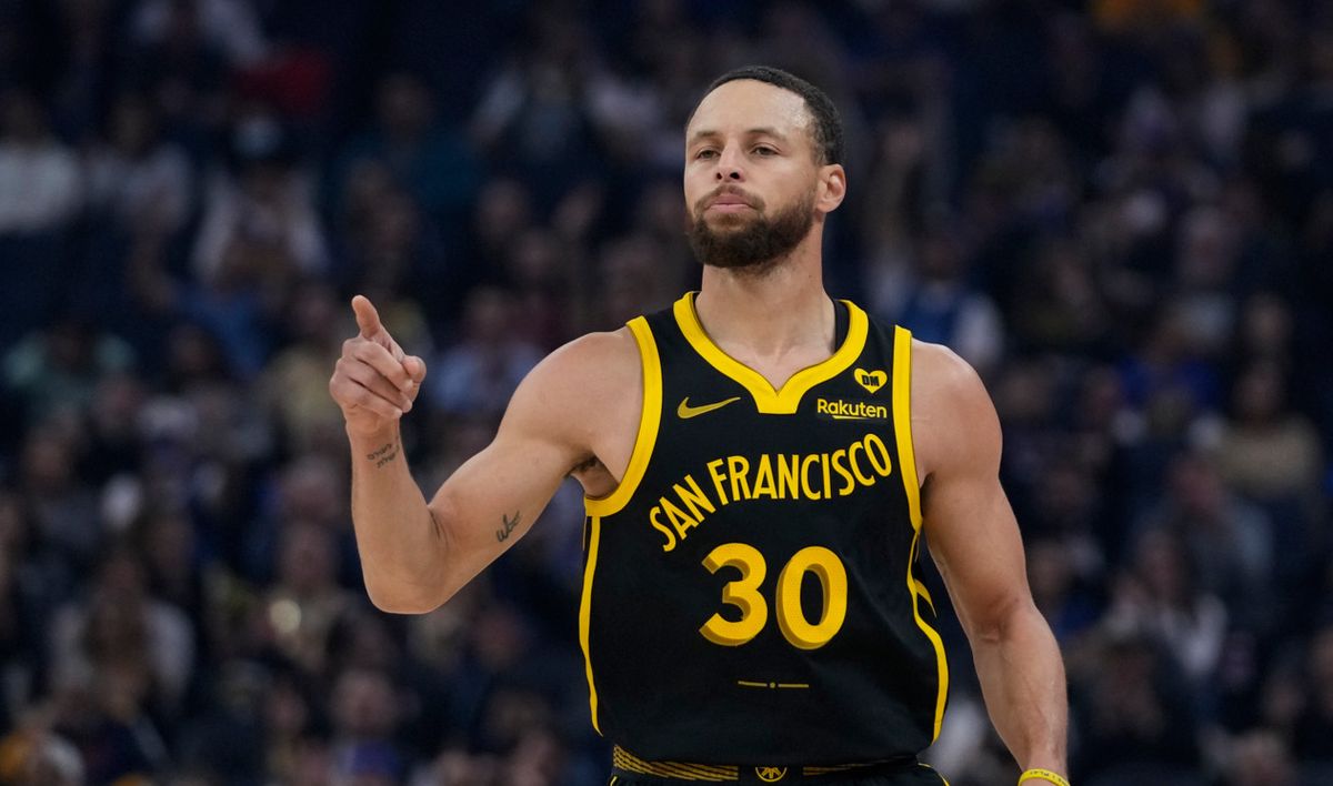 Basketball: Curry wird zum zweitbestverdienenden US-Spieler