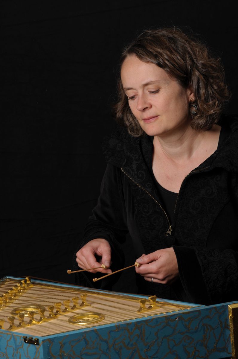 Cordes pincées, frappées et frottées: Lausanne et Genève révèlent l ...