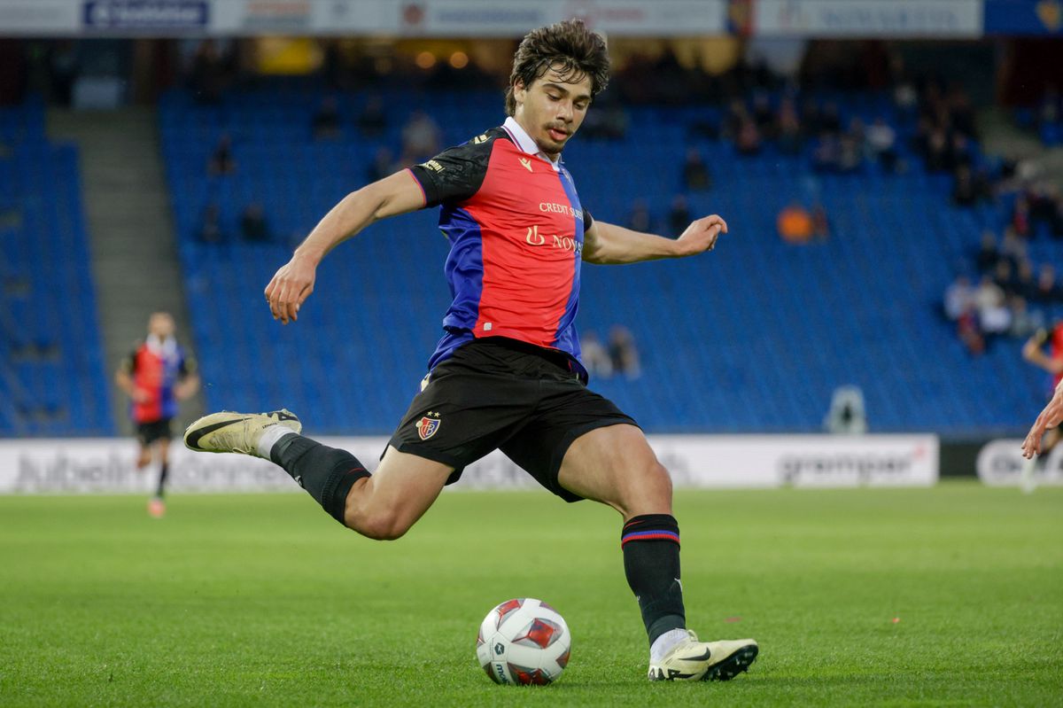 Fussball: Gabriel Sigua für Georgien an der Europameisterschaft ...