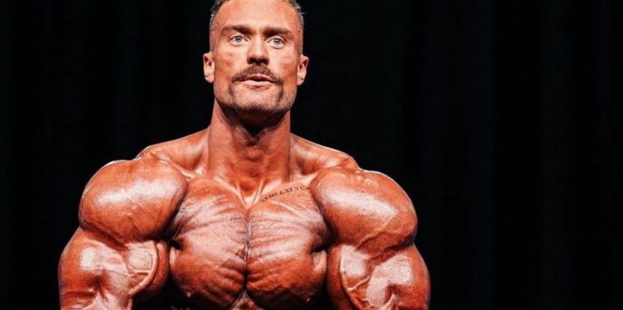 Fitness-Influencer Chris Bumstead: Der Star-Bodybuilder warnt vor ...