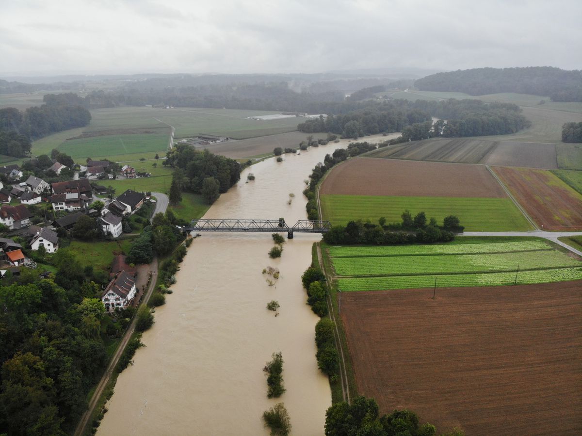 Hochwasser an der Thur: Campingplatz unter Wasser – die Bilder | Tages ...