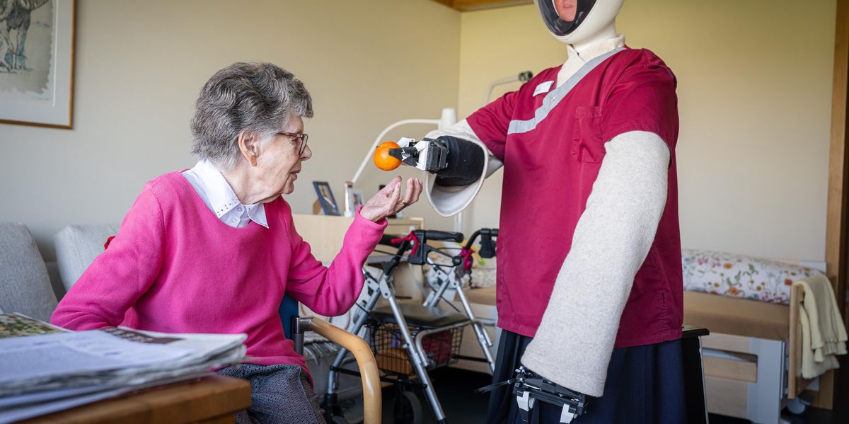Meilen: Pflegeroboter Robody umsorgt Senioren im Altersheim