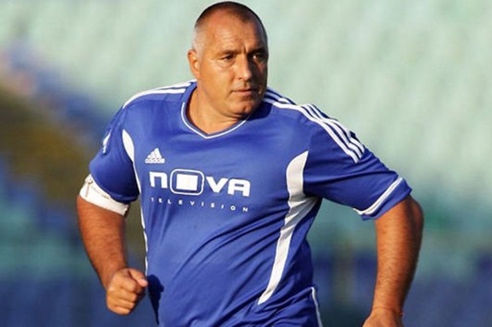 Der Premierminister ist jetzt Fussballprofi | Tages-Anzeiger