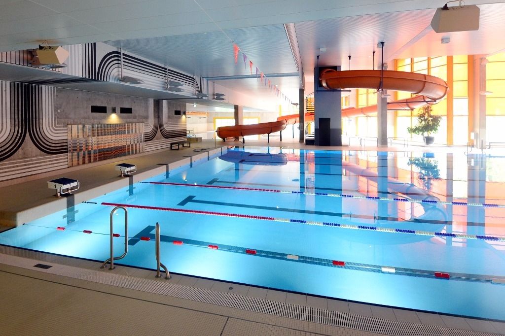 Gute Noten für die neuen Duschen im Hallenbad | Tages-Anzeiger