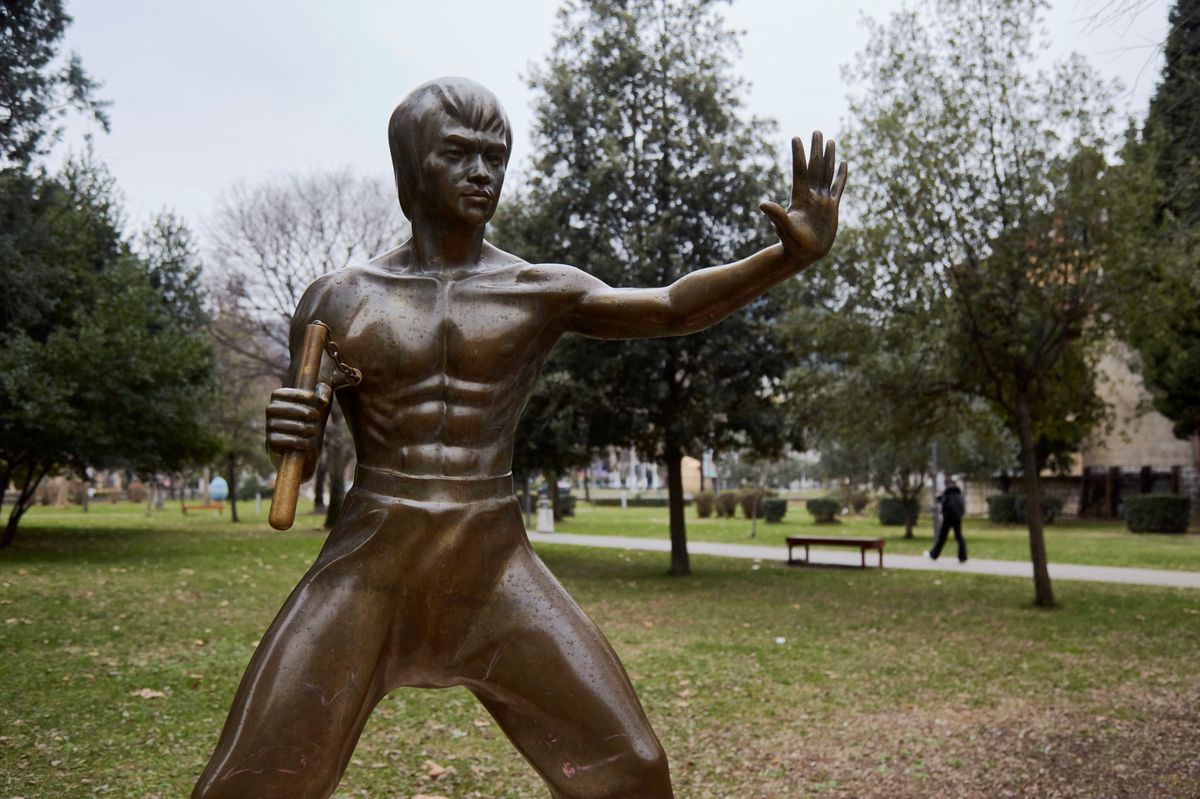 Mostar atmet auf: Geklaute Bruce-Lee-Statue ist wieder da | Der Bund
