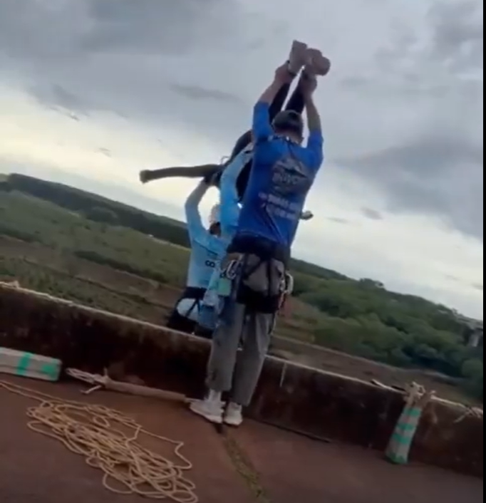 Saut à l’élastique: une Brésilienne de 21 ans meurt non attachée