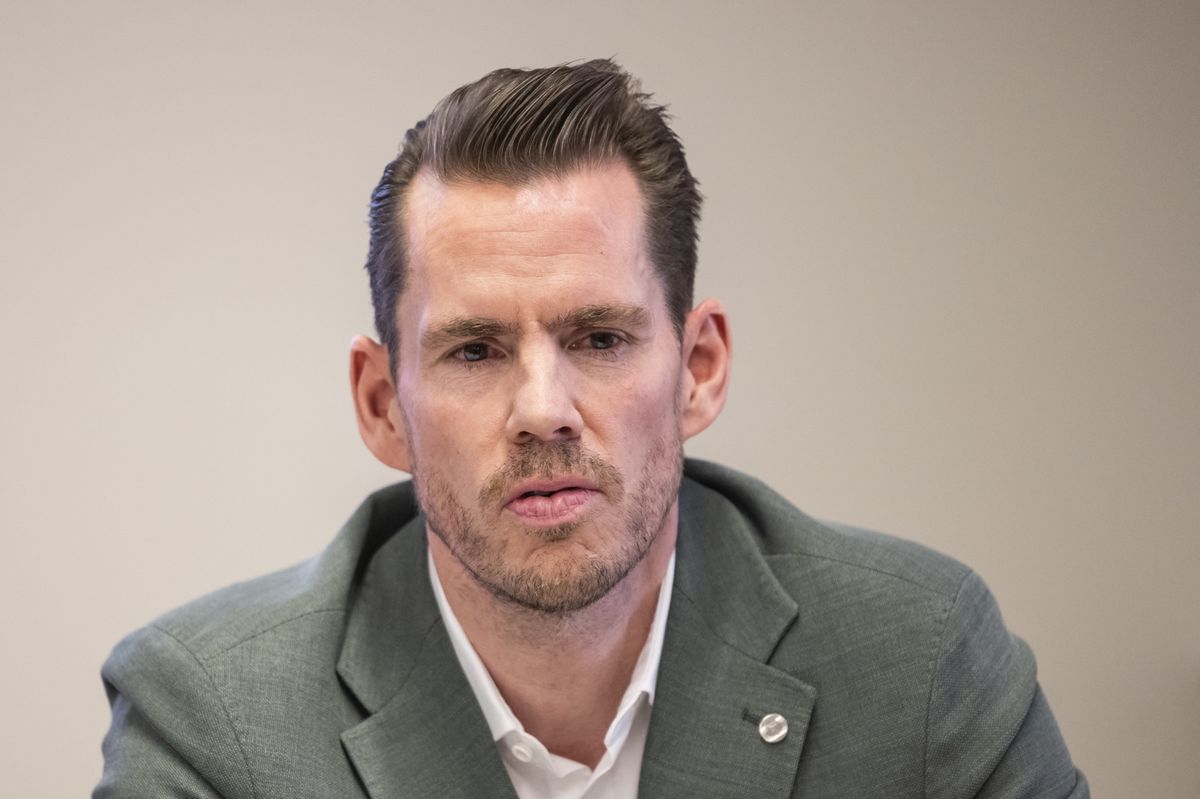 Knall bei YB: CEO Greuel gibt im Machtkampf mit Spycher auf | Berner ...