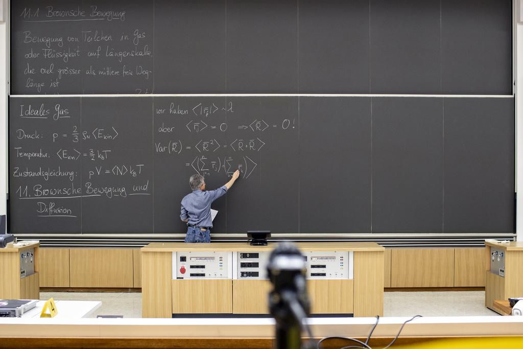 Leserinnen und Leser verraten ihren Lohn – Assistenzärztin: 6473 ...