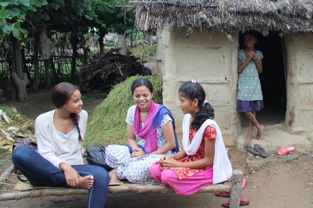 Zürcher Miss Earth sammelt 40'000 Franken für Sklavenmädchen | Tages ...