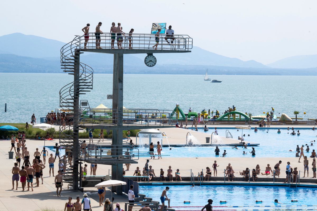 Piscines publiques: Entrée libre à Bellerive et Montchoisi, prolongée à ...
