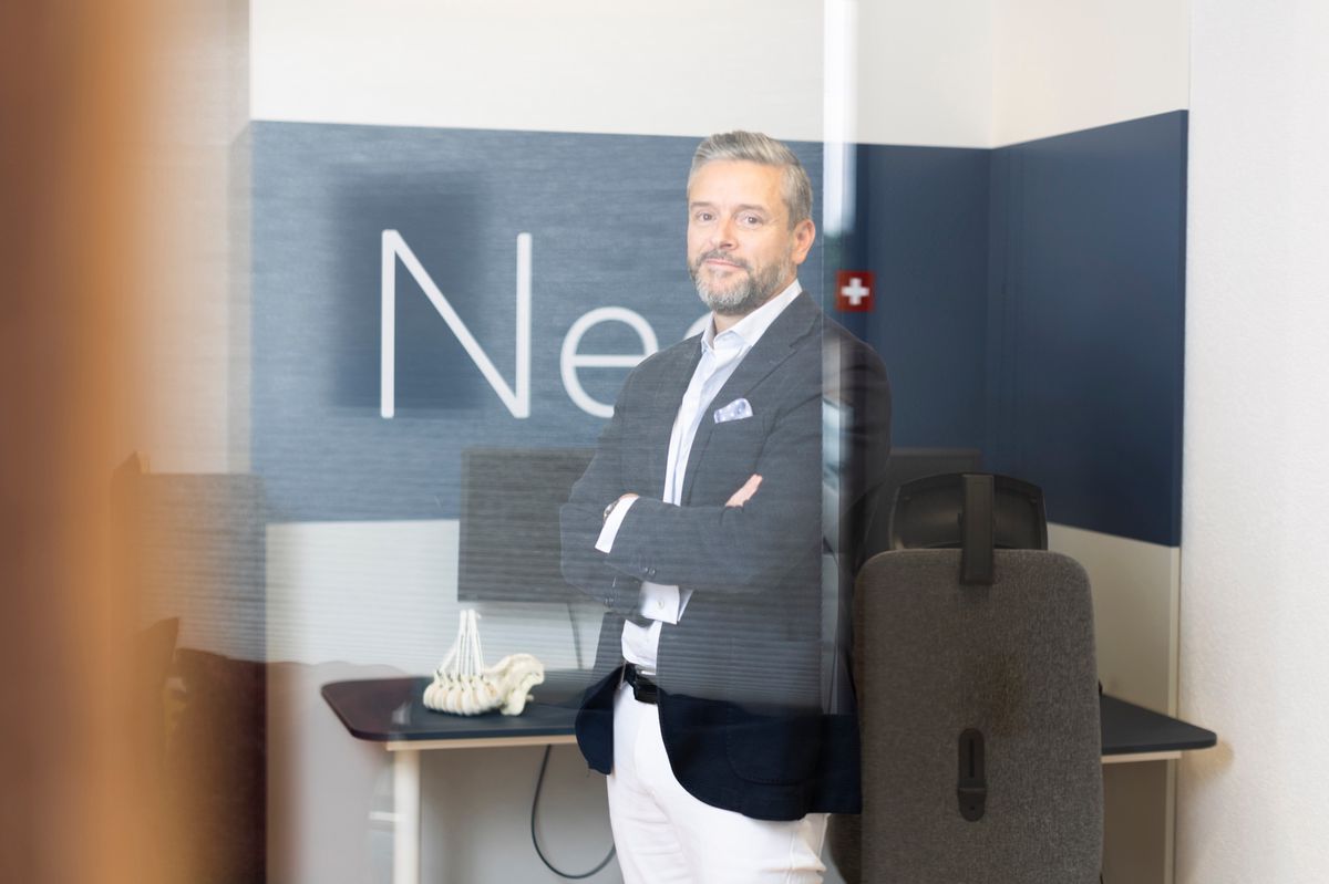 Neo Médical décroche 60 millions pour ses implants du dos | Tribune de ...