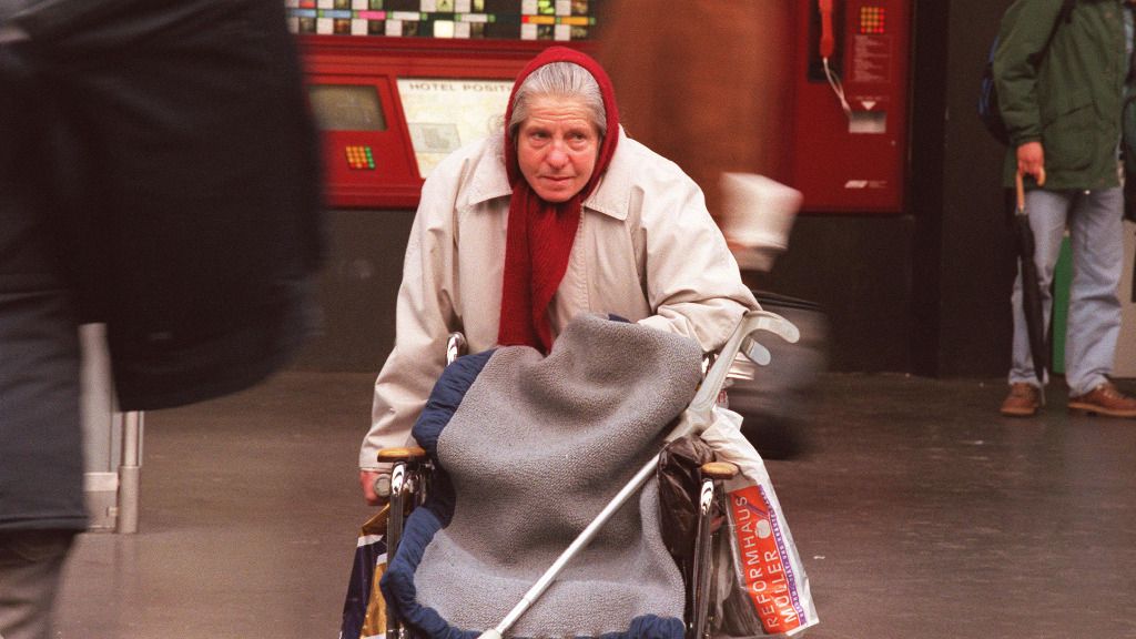 Rätsel um Zürcher Stadtoriginal - Wer ist der Sänger im weissen ...