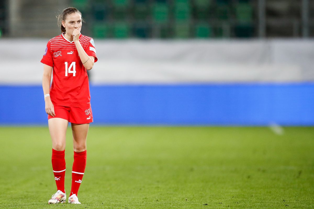 Football: «Je n’ai que 19 ans, c’était magnifique d’entrer sur le ...