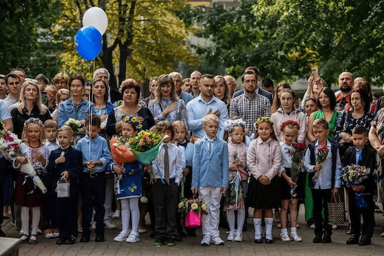 Ende der Ferien: In der Ukraine sind 177 Schulen zerbombt - L'essentiel