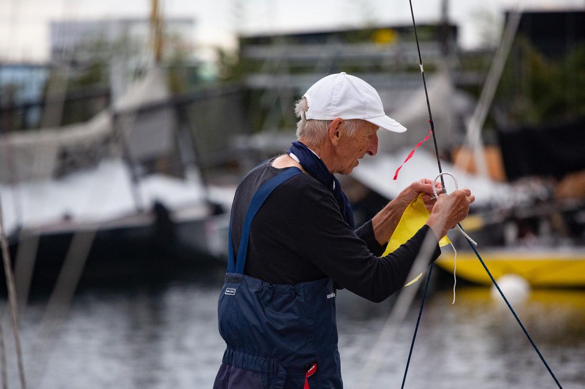 Il vogue en solitaire: Pierre Mercier, le formidable doyen de la ...