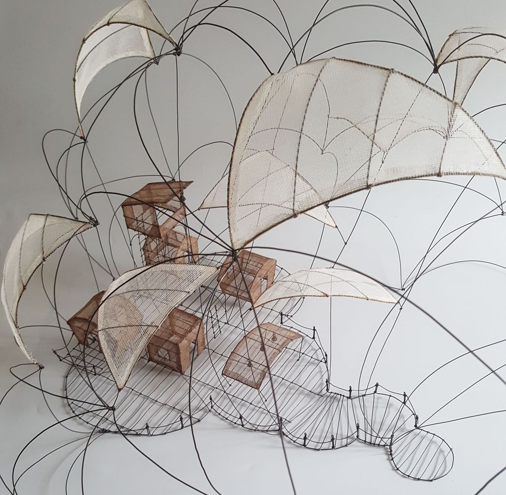 Les envolées poétiques de fil et de fer de la sculptrice Isabelle Bonte ...