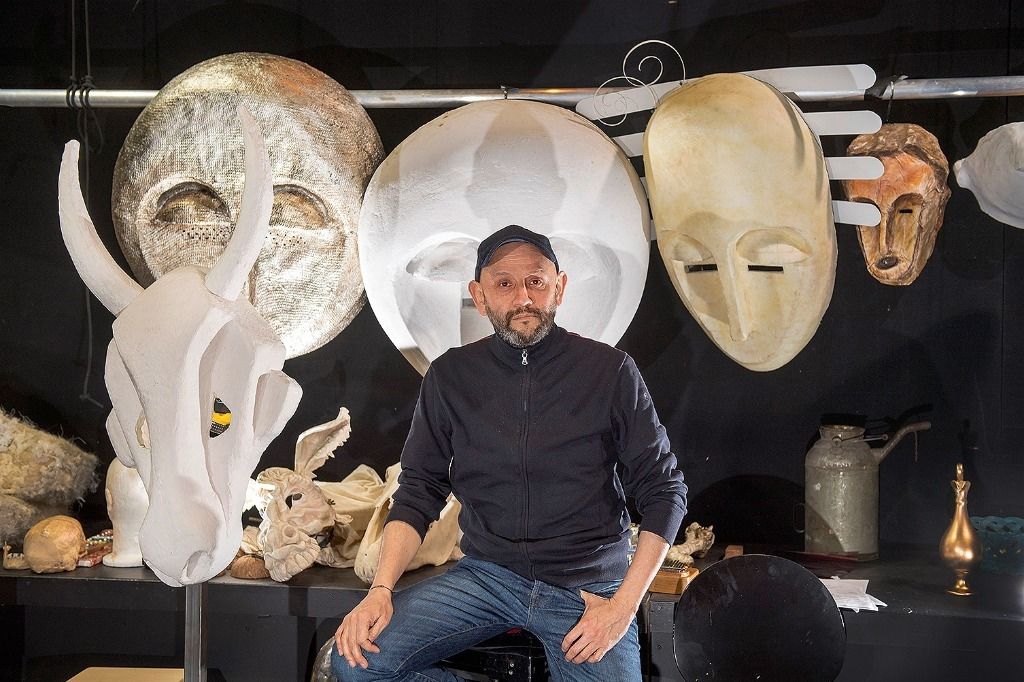 Théâtre – Omar Porras, clown et chamane, enflamme les planches du TKM ...
