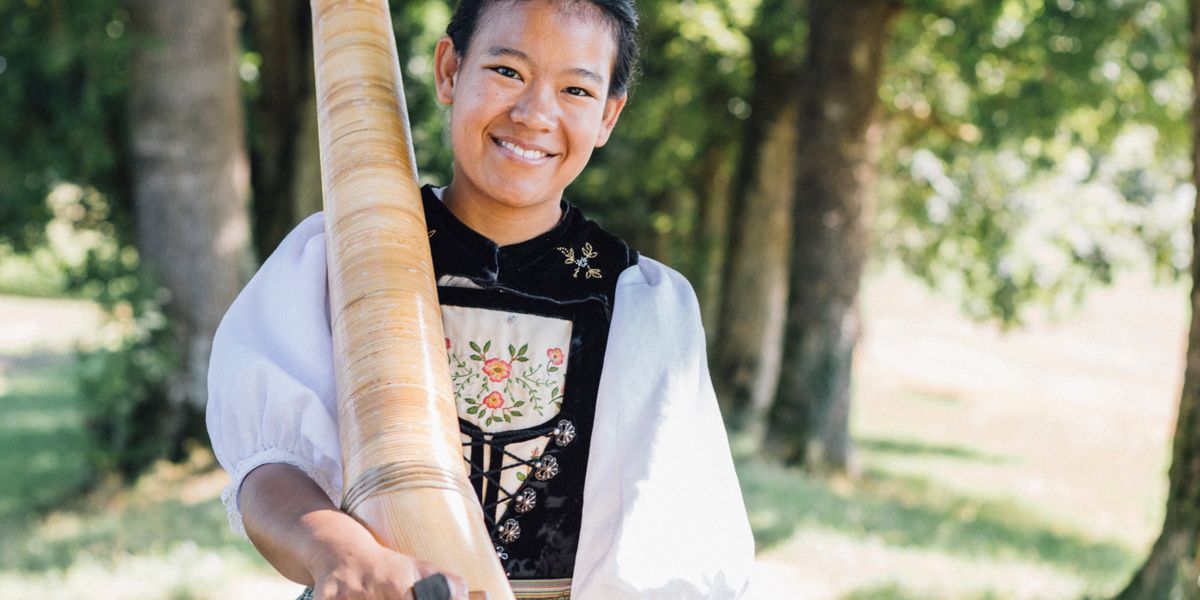 Alphorn: Virtuosin Anna Rudolf von Rohr im Porträt | Tages-Anzeiger