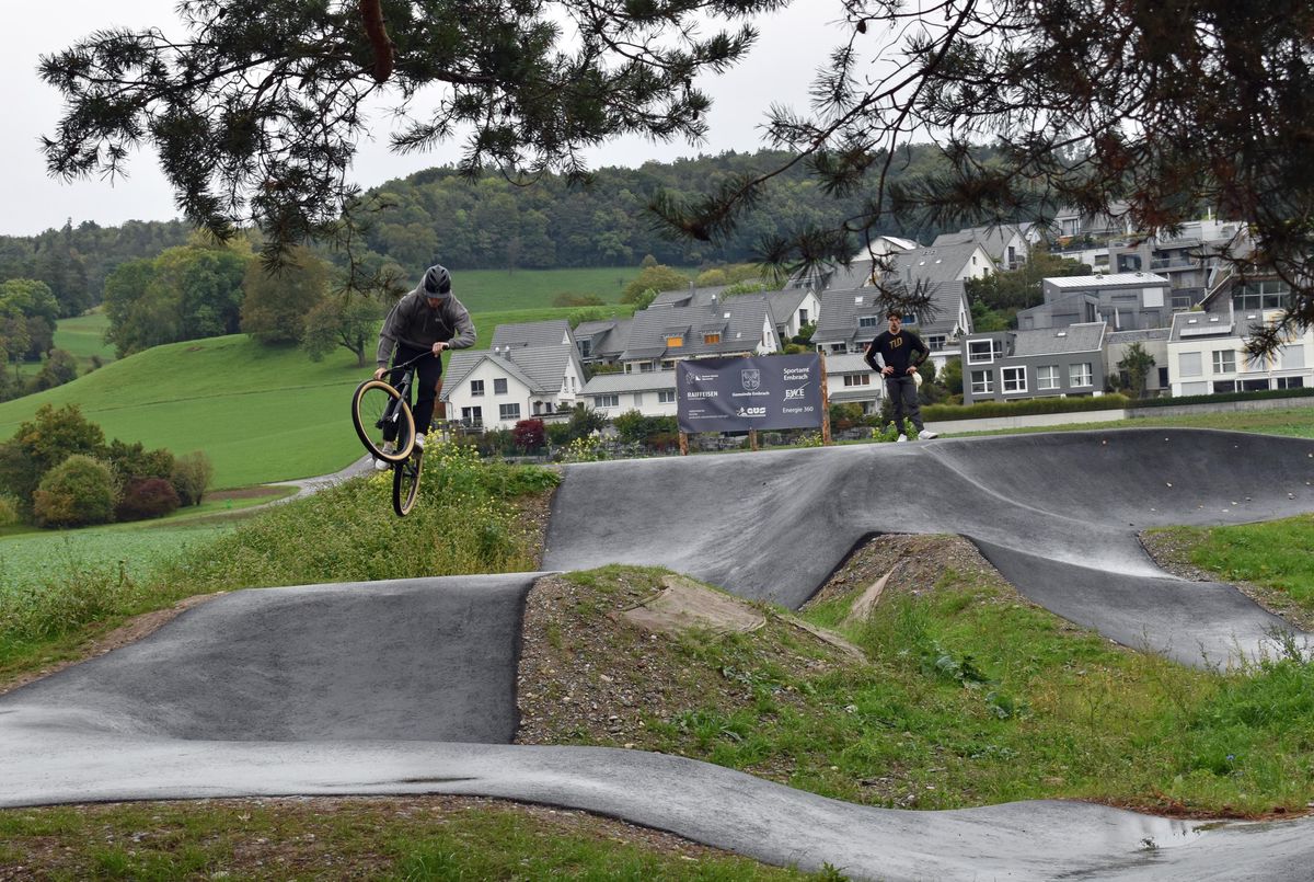 Neue Sportanlage in Embrach: Sekundarschule ist um zwei sportliche ...